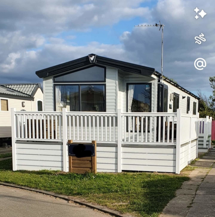 Stunning 2 Bedroom, Beach Over The Road - Rhyl
