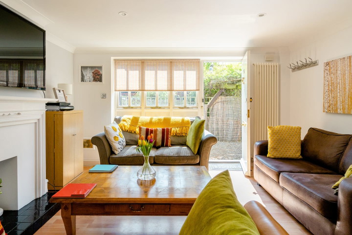 Short Stroll To City Centre, Parking, Pet Friendly - Kent
