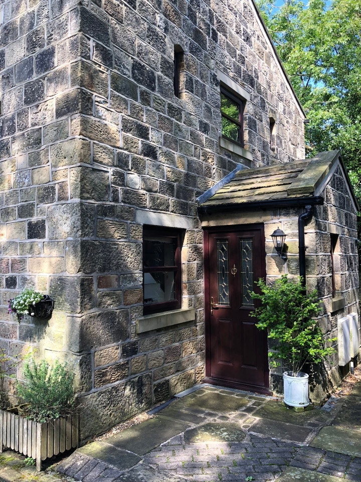 Shaw Top Cottage - West Yorkshire