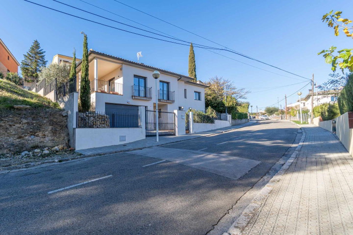 Belle Villa Avec Piscine. - Figueras
