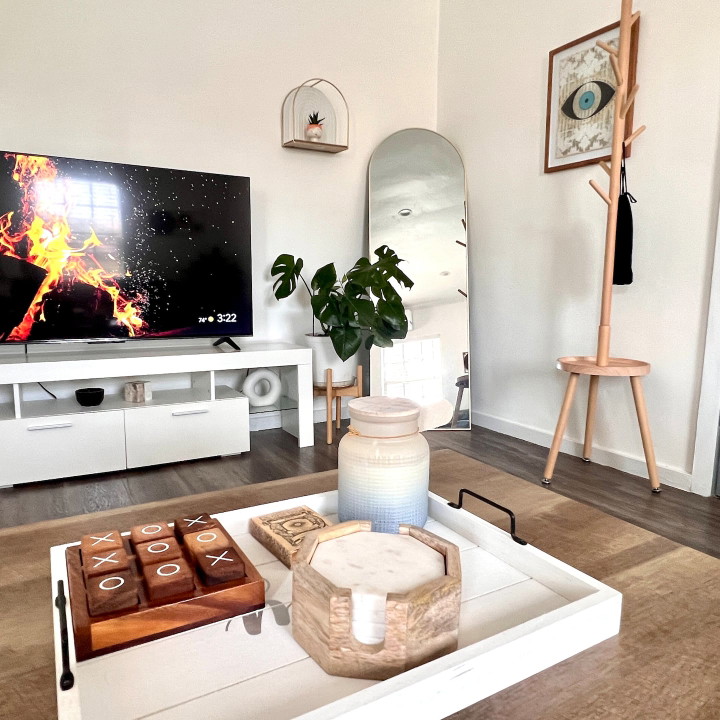 Beautiful 1br. Central Location! - Beverly Hills, CA