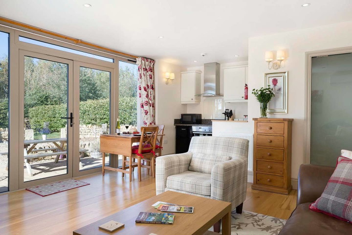 A Luxury One Bed Two Storey Countryside Cottage - Broadway