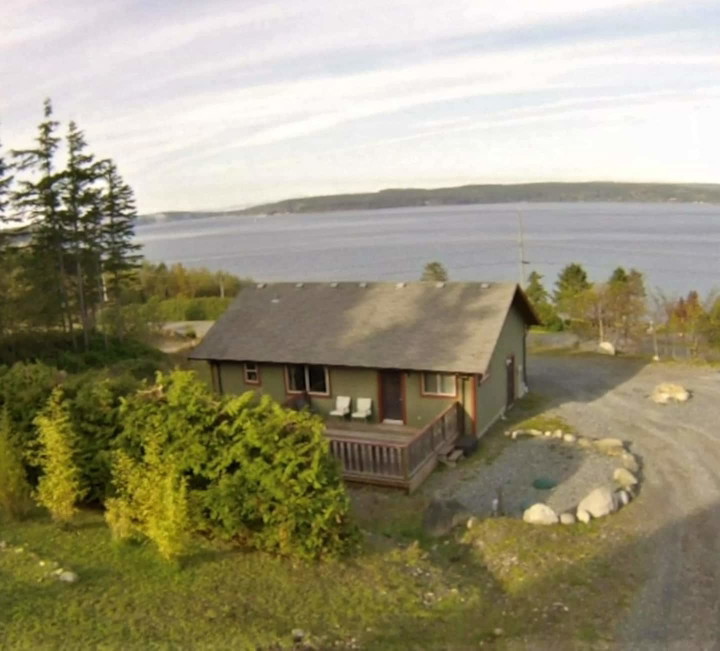 North Island Getaway - Port McNeill