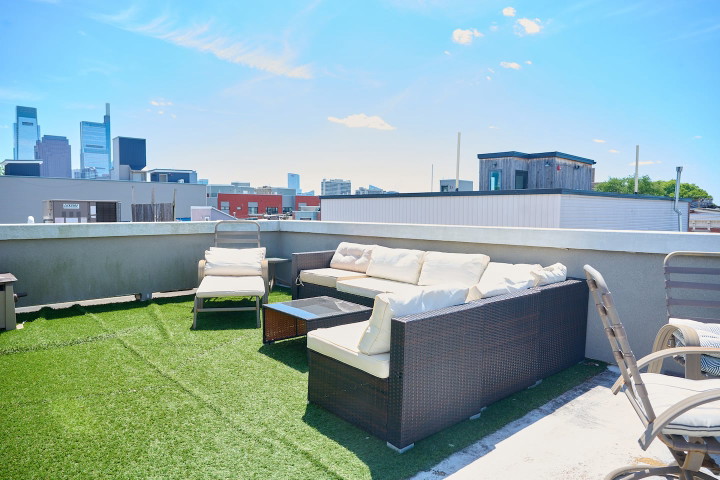 The Brown Street Boutique | Rooftop Skyline Views - Philadelphia, PA