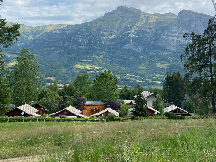Chalet à La Montagne - Saint-Léger-les-Mélèzes