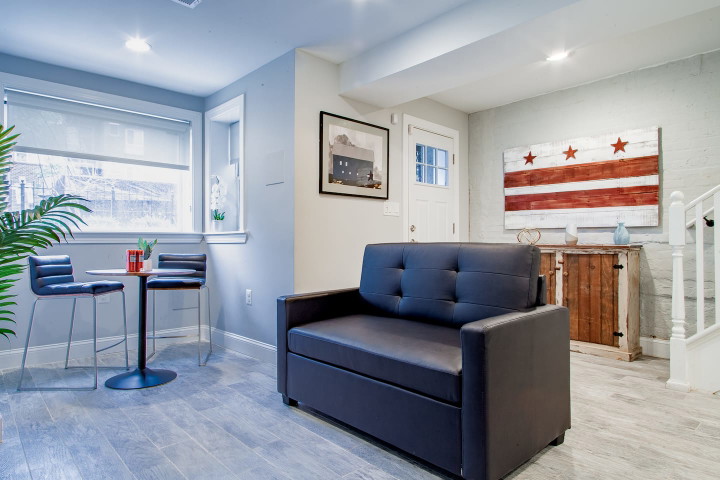 Central Dc Flat | Sleeps 3 | Convention Center - Washington, DC