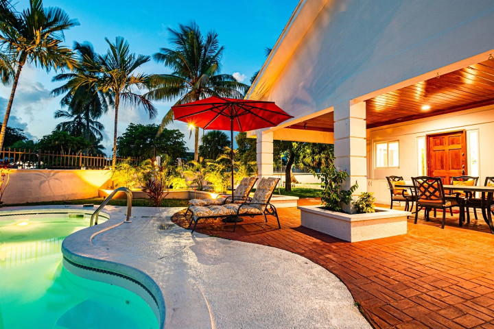 4br With Private Pool & Walk To Beach & Bahamar - Nassau