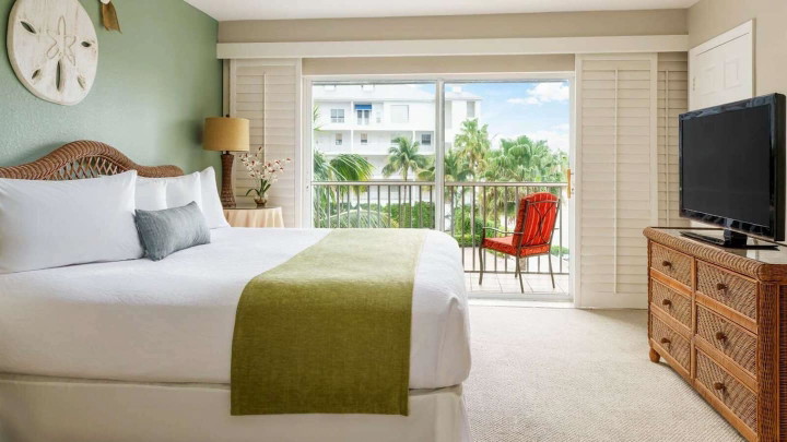 Olde Marco Island Inn And Suites - Marco Island, FL
