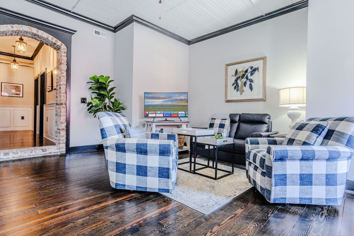 Historic Downtown Apartment 107 - Lake Whelchel, SC