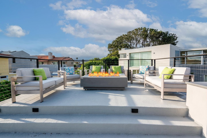 Ocean View Rooftop Deck + Walk To Beach - Encinitas, CA