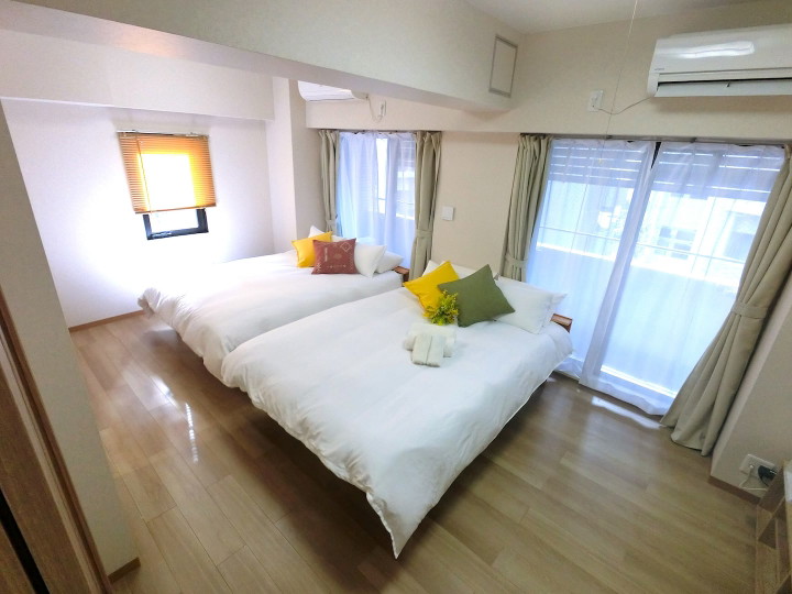 Mashida's Apartments, 5 Minutes On Foot From Kyobashi Station, Direct Access To Kansai Airport And Usj, 2 Double Beds, Apartment 202 - Umeda