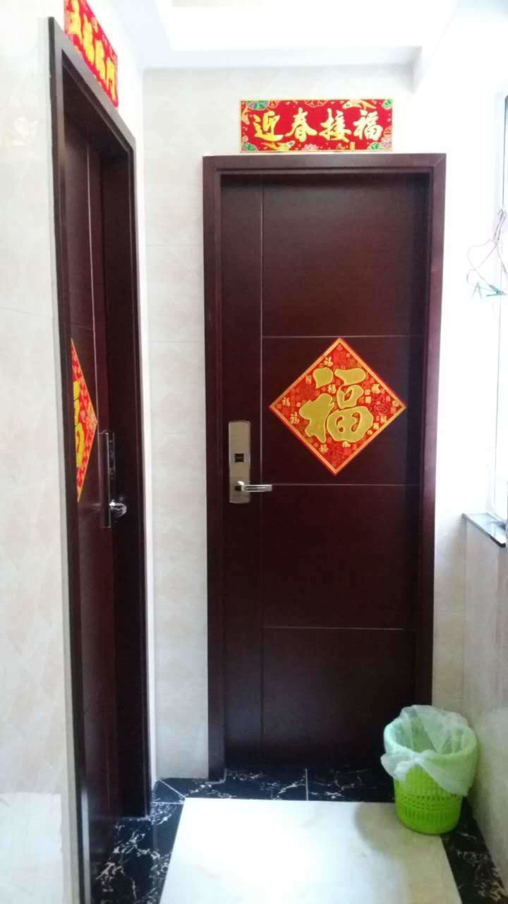 香港旺角近地铁E2出口 精装修 温馨两房住5人 干净舒适 - Sham Shui Po