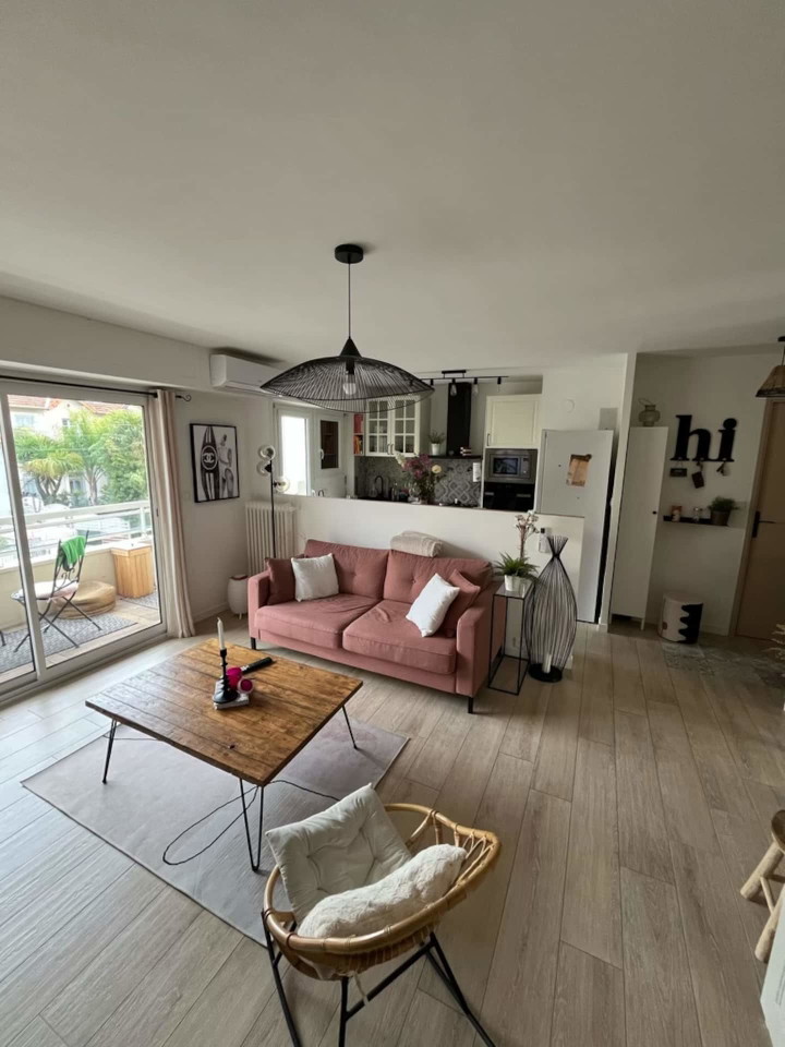 Grand Studio Climatisé Avec Terrasse Proche Centre - Cannes