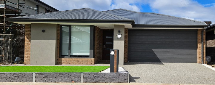 Stylish 4 Room With 65" Tv Ormond - Werribee