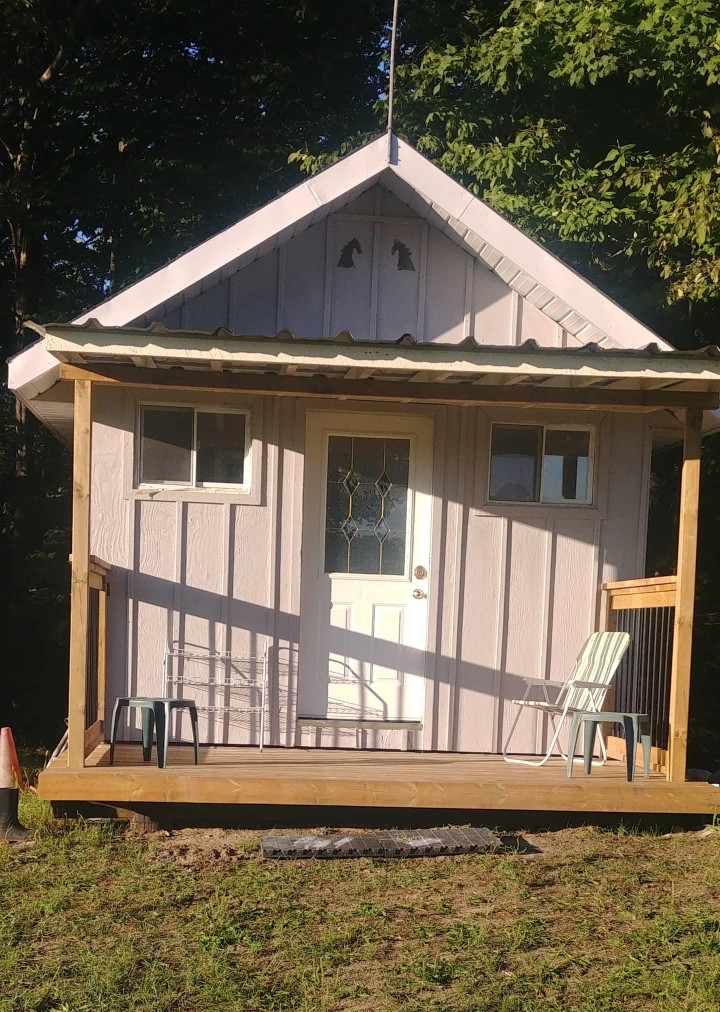 Romantic Cabin - Alliston
