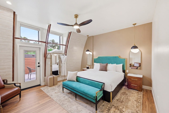 The Q Inn - Historical Stay Superior King - Morro Bay, CA