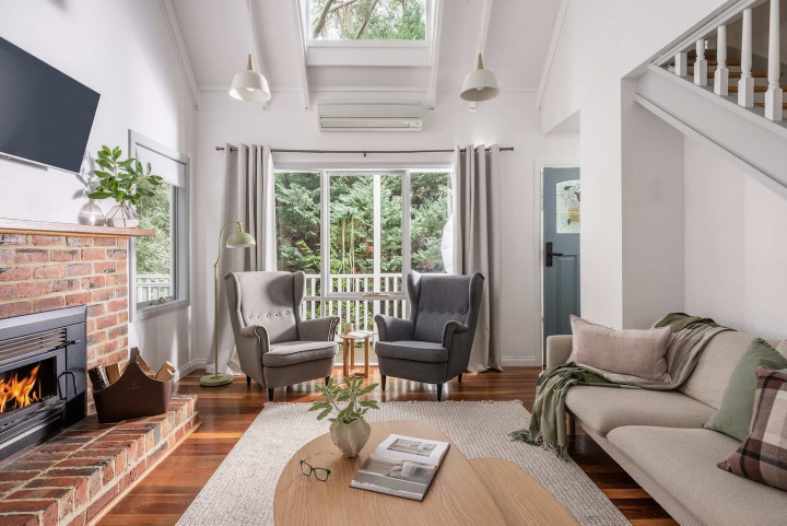 Cosy 2 Bedroom Cottage With Spabath And Fireplace - Melbourne
