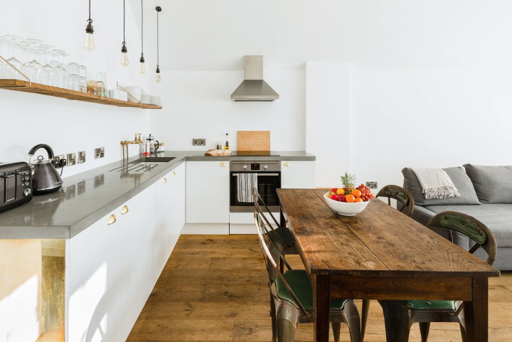 See Britain's Beautiful Countryside From This Chic Cottage - Kent