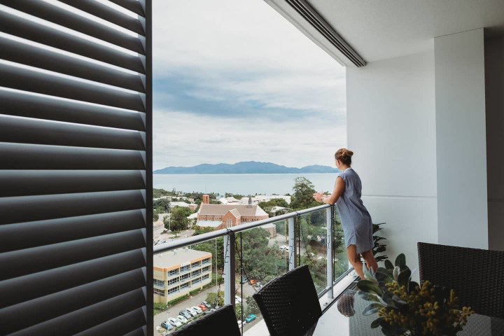 Island Views · 2br 2ba · Pool · Pkg · Exec Apt Cbd - Townsville