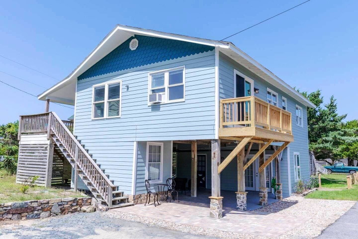 Only Five Steps From The Beach Access! - Hatteras, NC