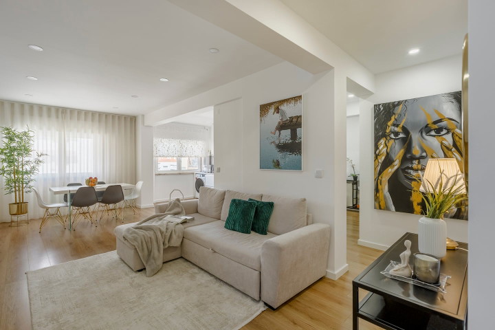 Cozy Apartment In Amadora - Lovely Stay - Amadora