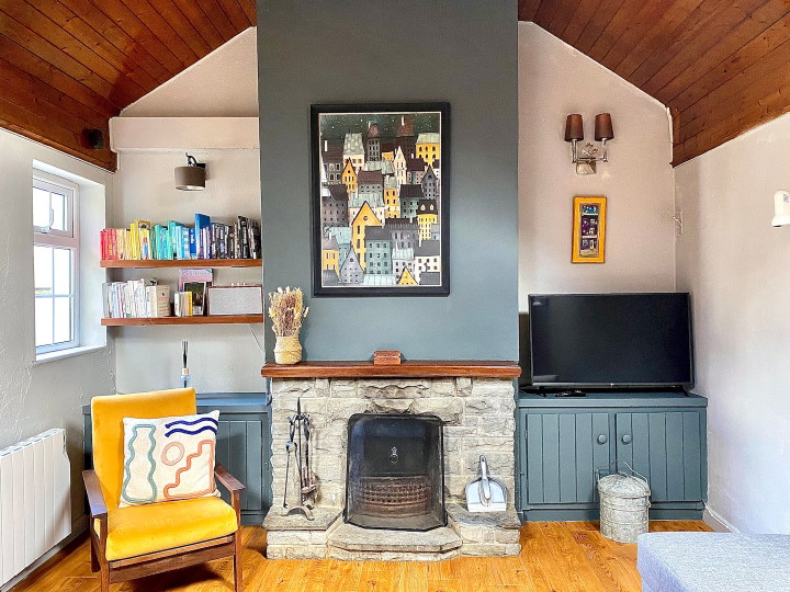 Cosy City Centre Cottage - Oranmore