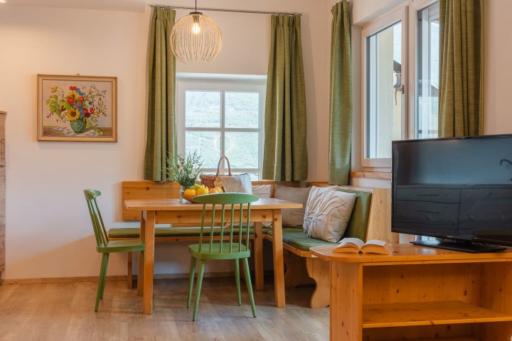 Stylish Duplex With Balcony - Lana