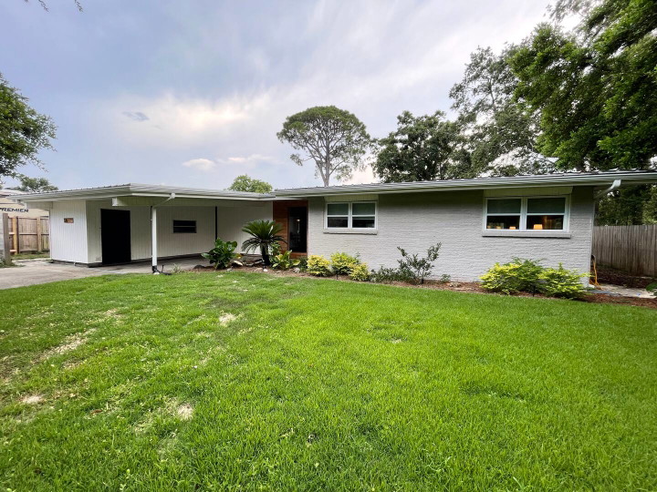 The Pelican House - Gulf Breeze, Florida - Gulf Breeze, FL