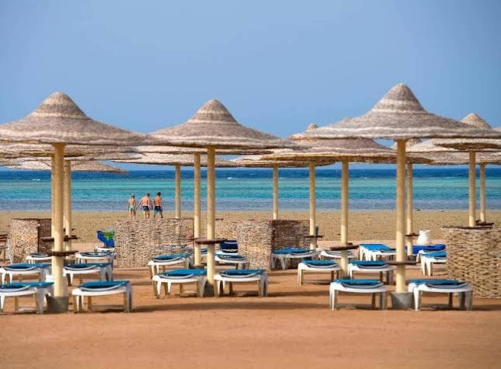 Snorkeling Et Plongée Sur Une Plage Gratuite Au Stella Resort - Égypte