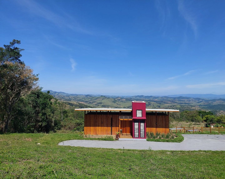 Chalé Vermelho - Vista Estupenda Com Conforto! - Brazil