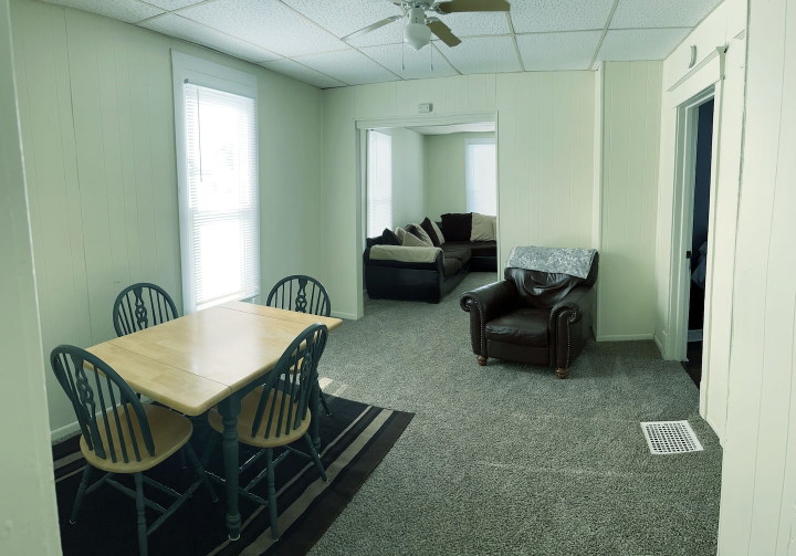 Great 2 Bedroom Near Starved Rock & Ottawa Dining - Ottawa, IL