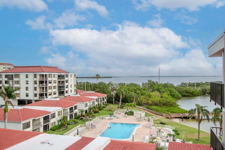 Come Live The Florida Life - St. Petersburg, FL