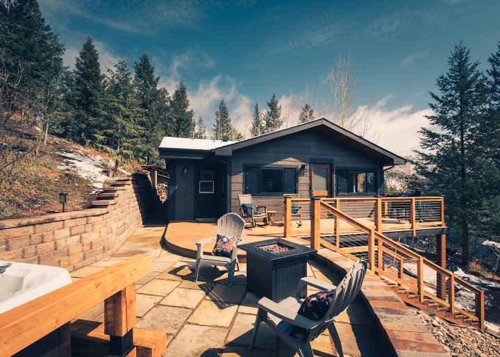 Serene Mountain View Cabin: Hot Tub, Deck & Hammocks, By Forest & Peak Retreats - Woodland Park, CO