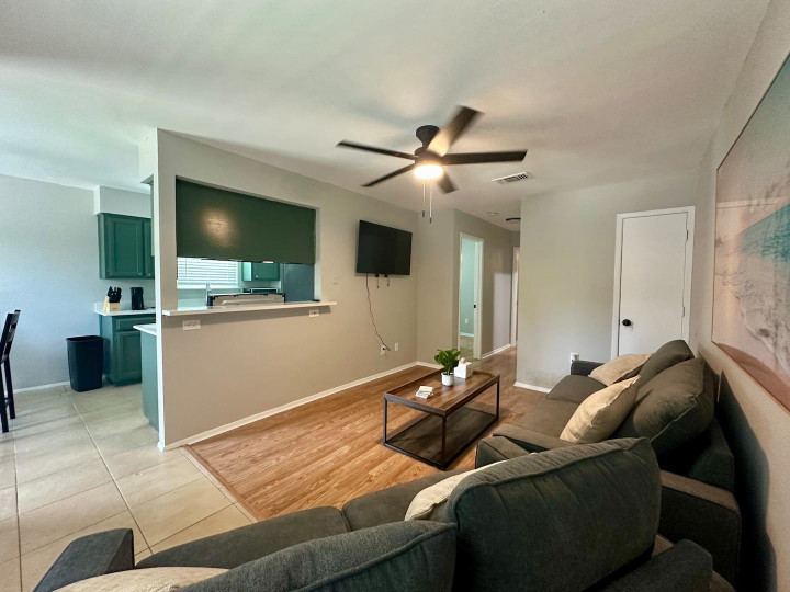 Well Located Arlington Apt*at&t - アーリントン, TX