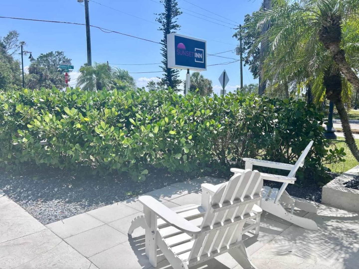 Newly Renovated Charlotte Harbor - Sunset Inn #7 - Punta Gorda, FL