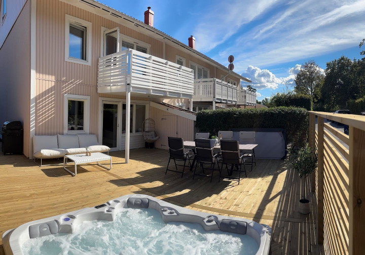 Three Stories  Private Hot Tub  Near The Lake - Stockholm