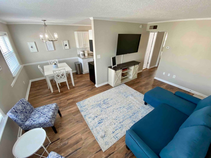2 Bedroom Condo One Block From The Oceanfront! - Virginia Beach, VA