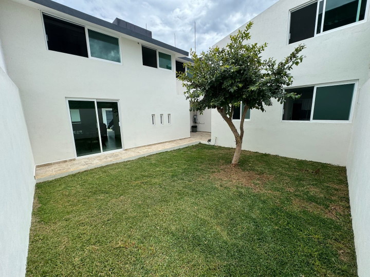 Spacious House In Nueva Chapultepec For 15+ People - Michoacán
