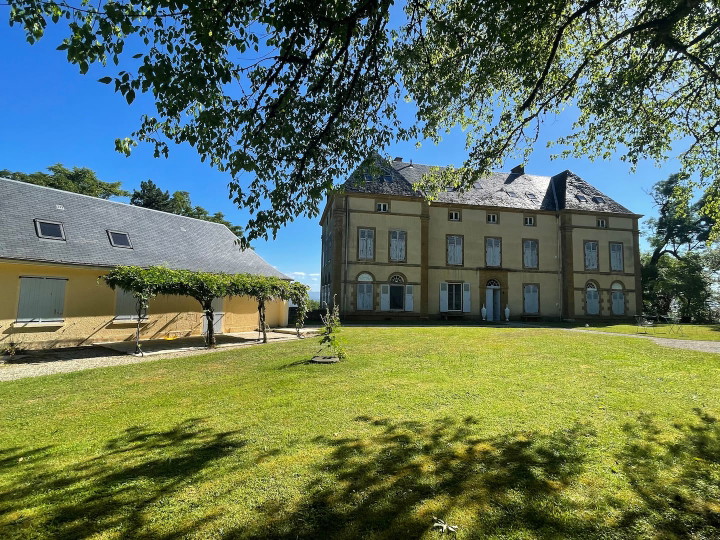 Elegant Château Apartment Surrounded By Nature - Martel