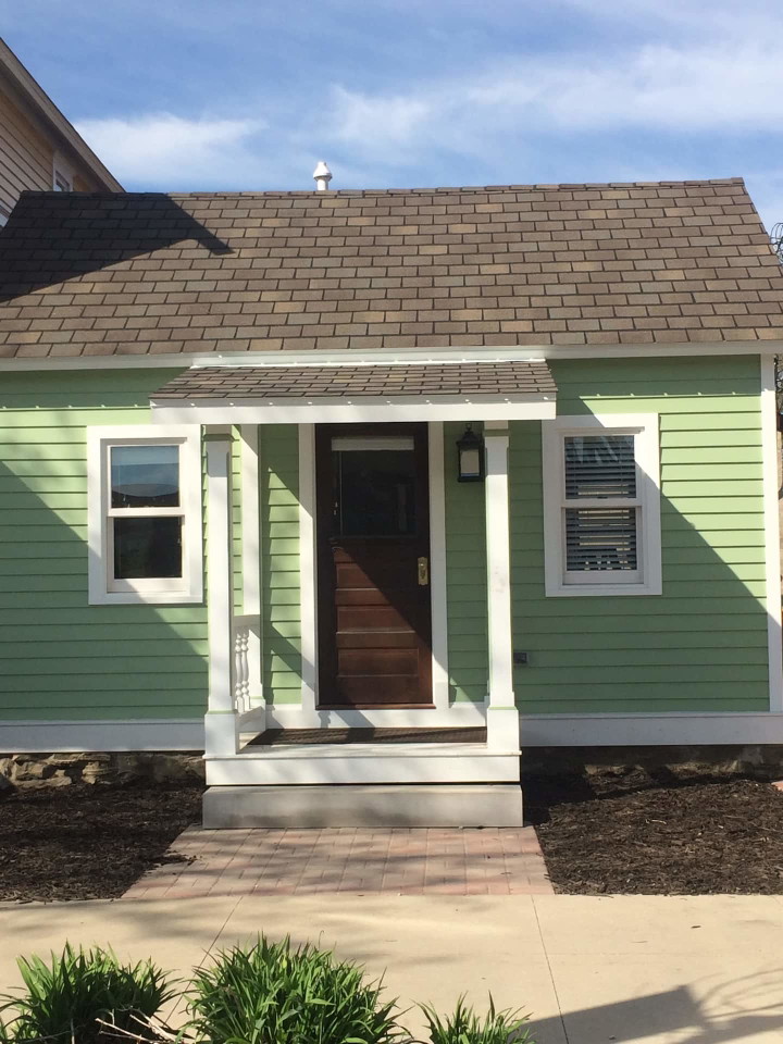 Cozy Newbo Historical Herda House - Cedar Rapids, IA