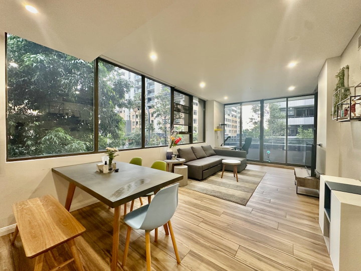 Sunny 1 Bed Apt With Parking Near Train Station - Rosebery