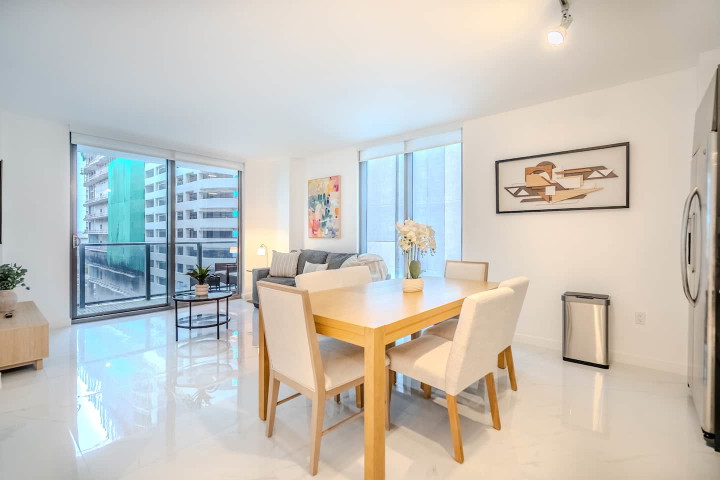 Stylish Brickell Condo | 2bd Chic & Central - Miami