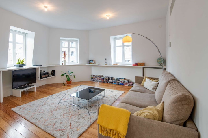 Spacious Duplex With 2 Bedrooms In Ghent - Ghent