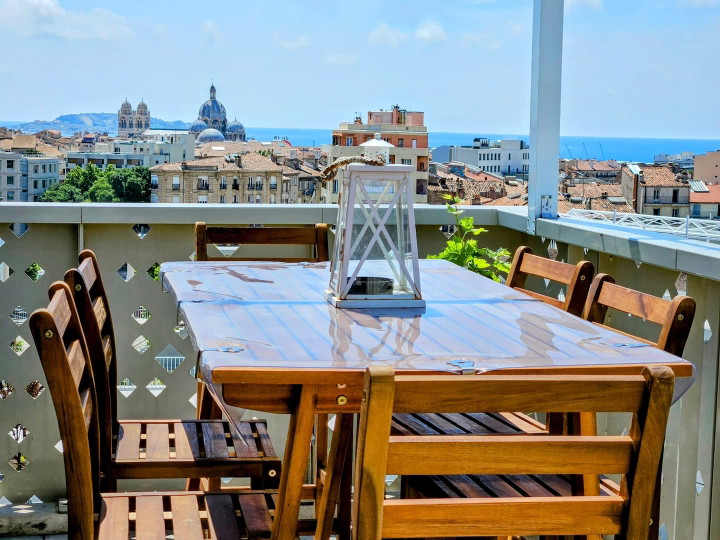 Sunset View: Beautiful Apartment With Roof And Sea View - Marseille