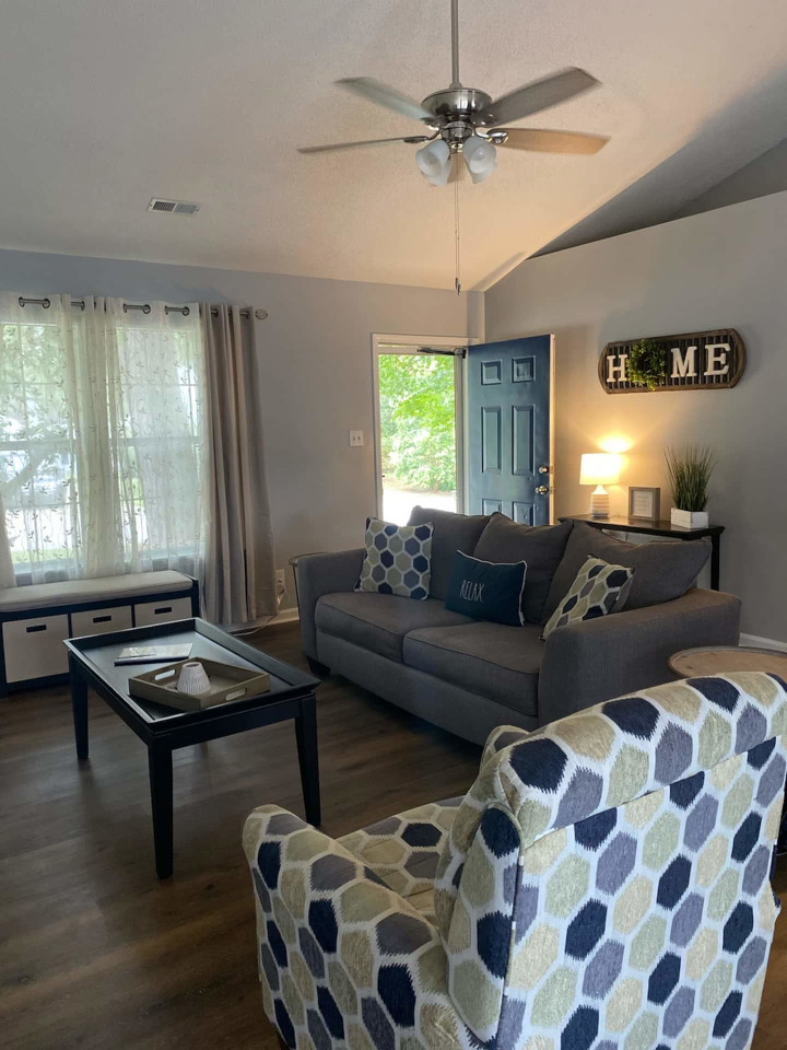 Hillandale Oasis - Newly Updated Ranch Style Home - Durham, NC