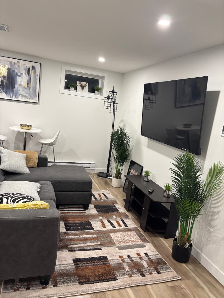 A Lovely 1 Bedroom Basement Suite - Regina