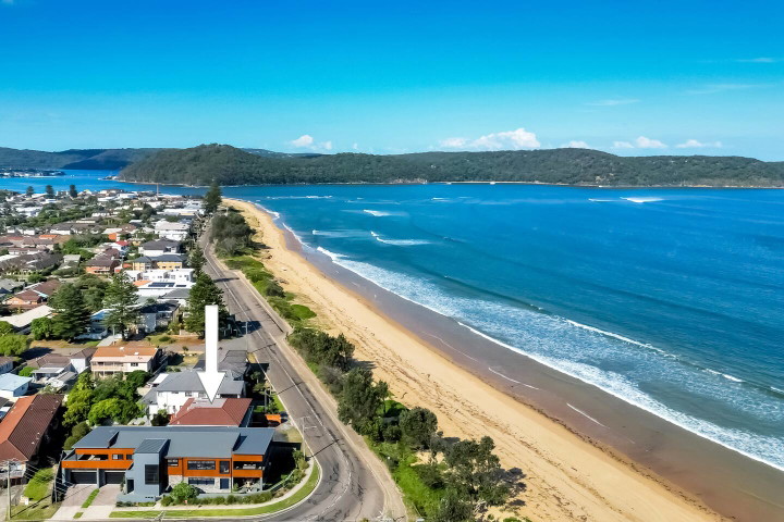 Beachfront King Bed Pool Walk To Everything - North Shore