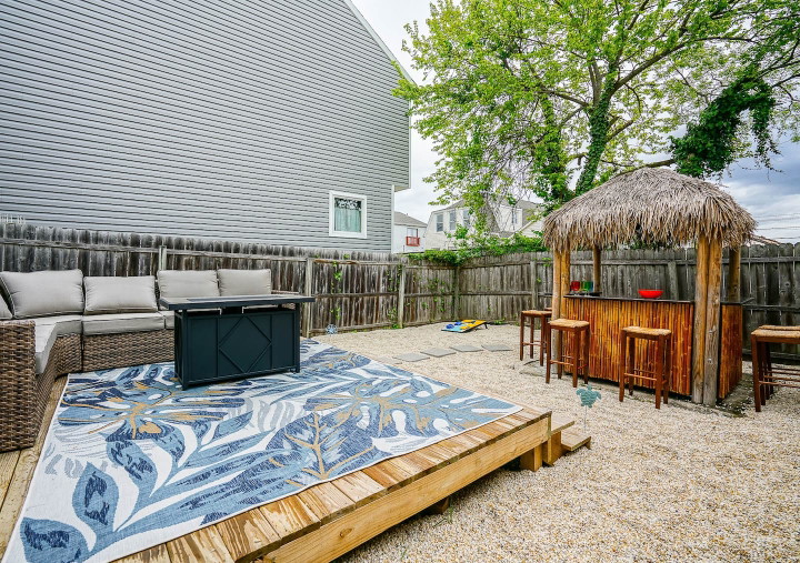 Nj Paradise Tiki Hut: 5 Mins To The Beach! - Sea Bright, NJ