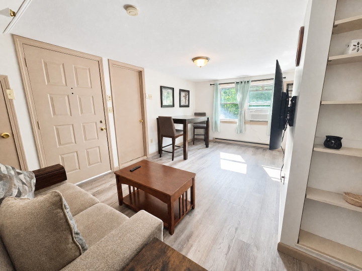Apt In Ludlow, 6 Flags, Mgm Casino, Hiking Trails - Ludlow, MA