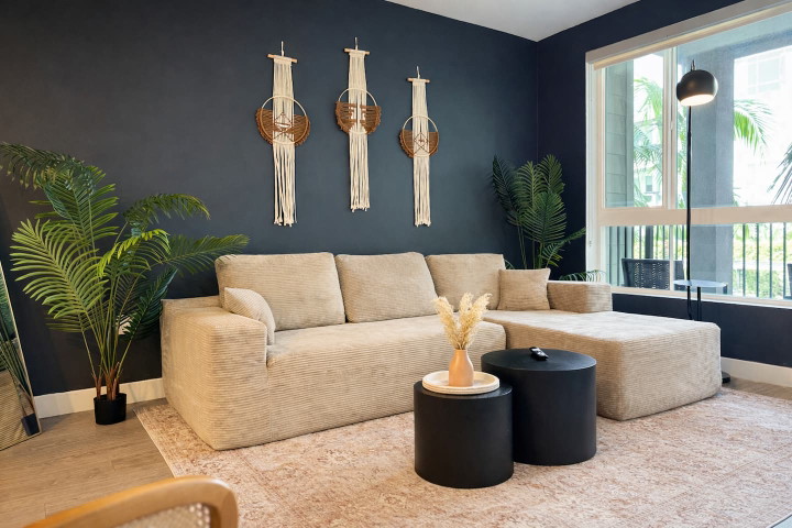 Modern Apartment 10 Min To Disneyland W/pool & Gym - Santa Ana, CA